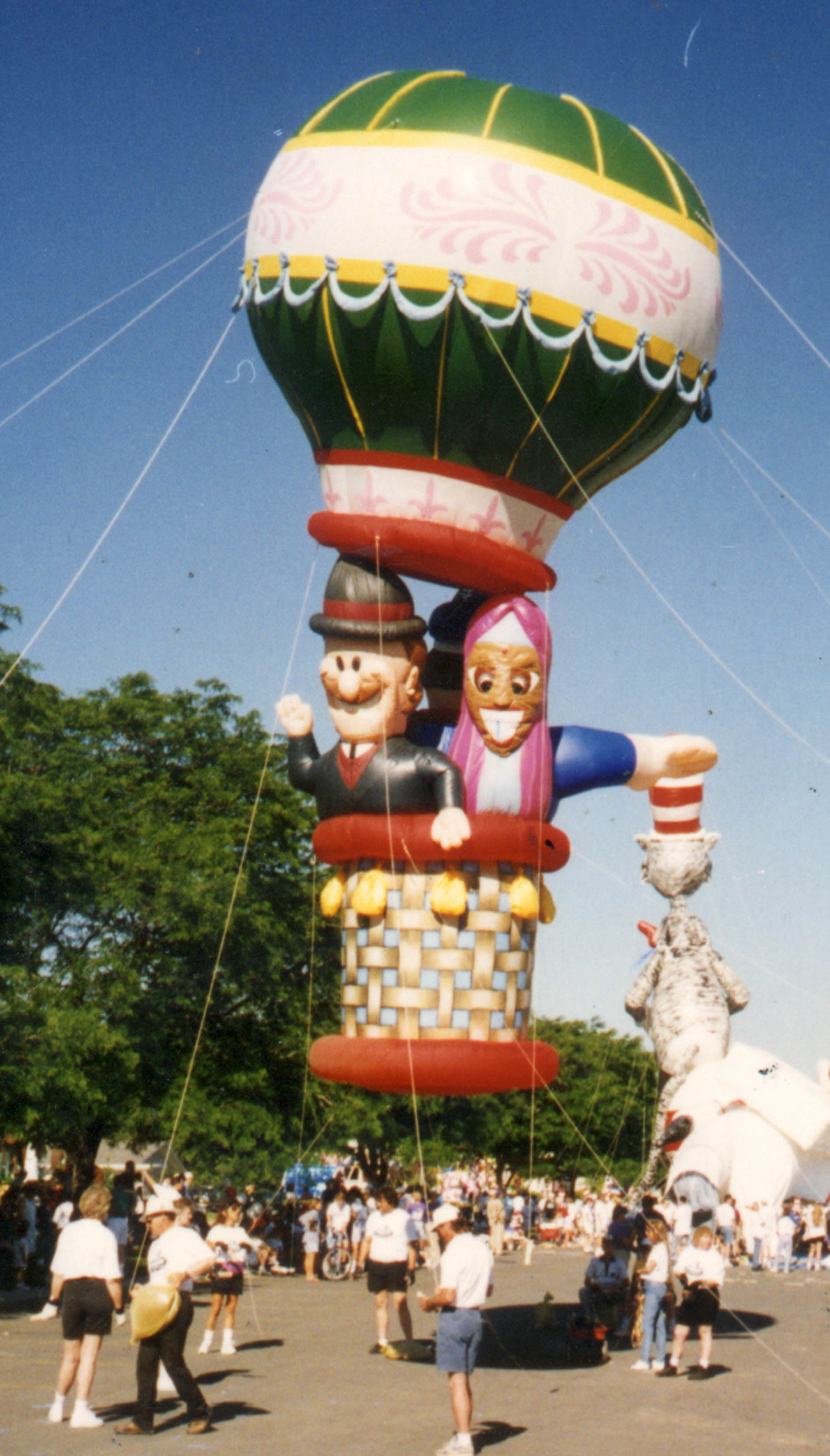 Hot Air Parade Balloon, Around the World in 80 Days - Fabulous Inflatables