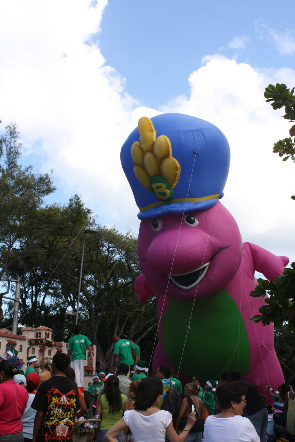 Barney Parade Balloon, 45'
