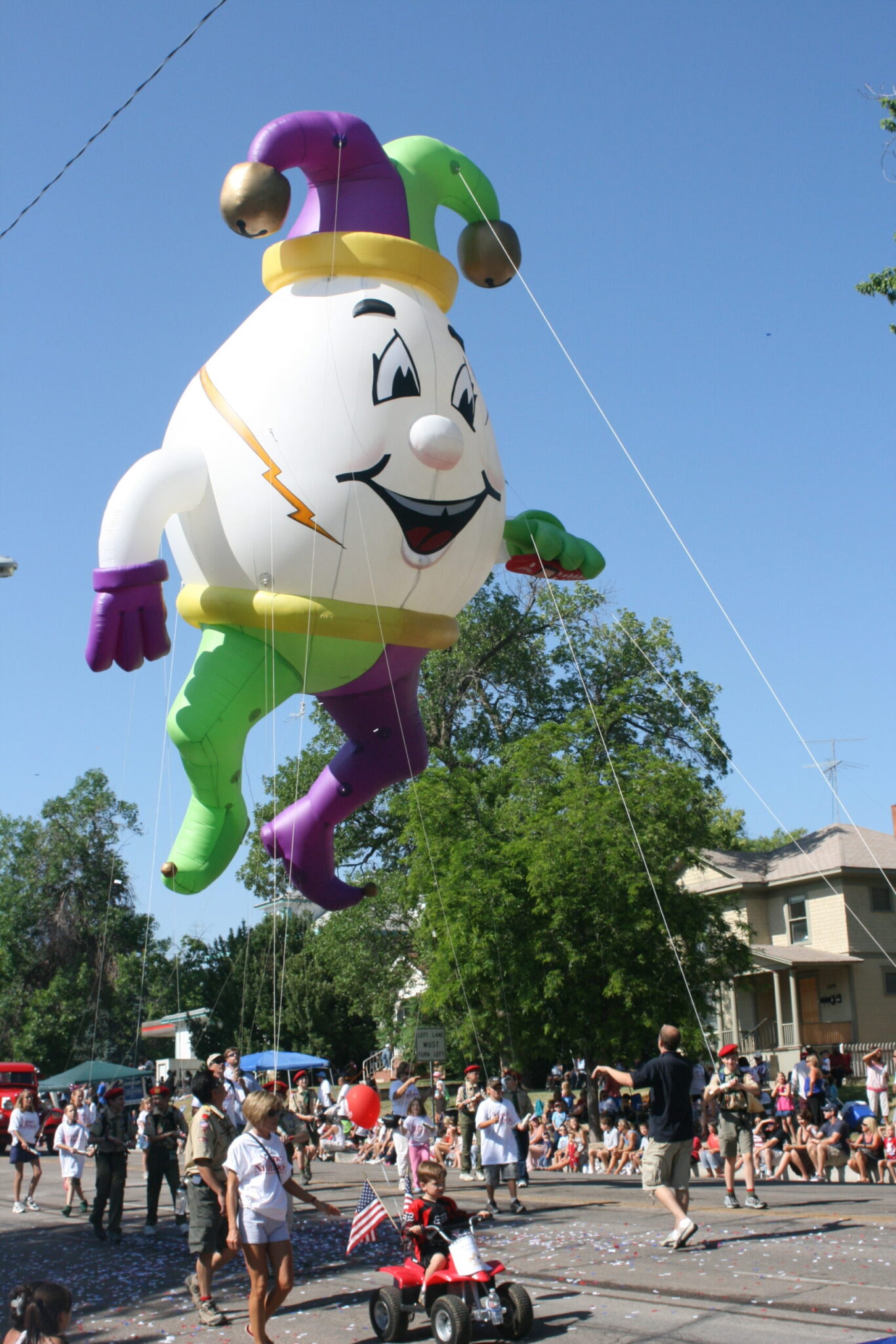 Humpty Dumpty Parade Balloon, 40' - Fabulous Inflatables
