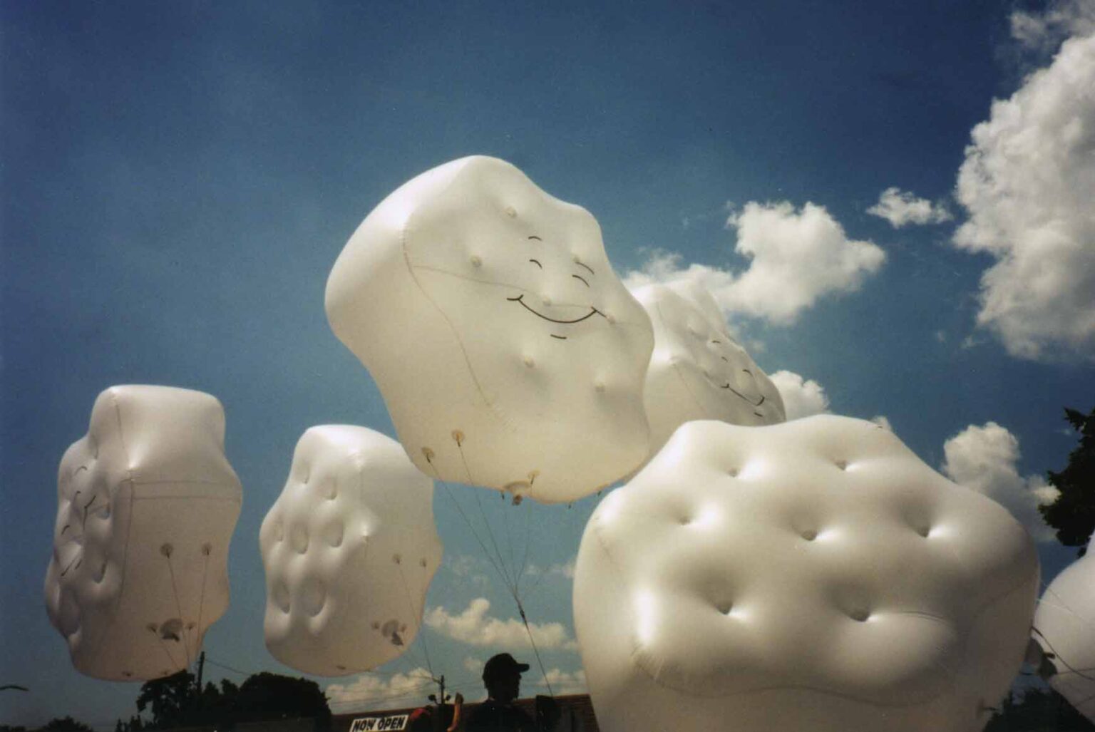 Nature Clouds Parade Balloon - Fabulous Inflatables, Helium Sky Parade