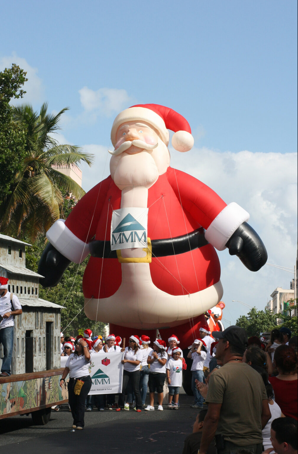 Jingle Santa Parade Balloon - Fabulous Inflatables, Christmas Parade