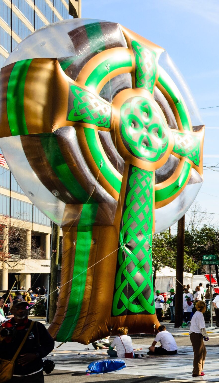 Celtic Cross Parade Balloon, 30' - Fabulous Inflatables