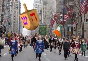 Dreidel Parade Balloon, 20' - Fabulous Inflatables