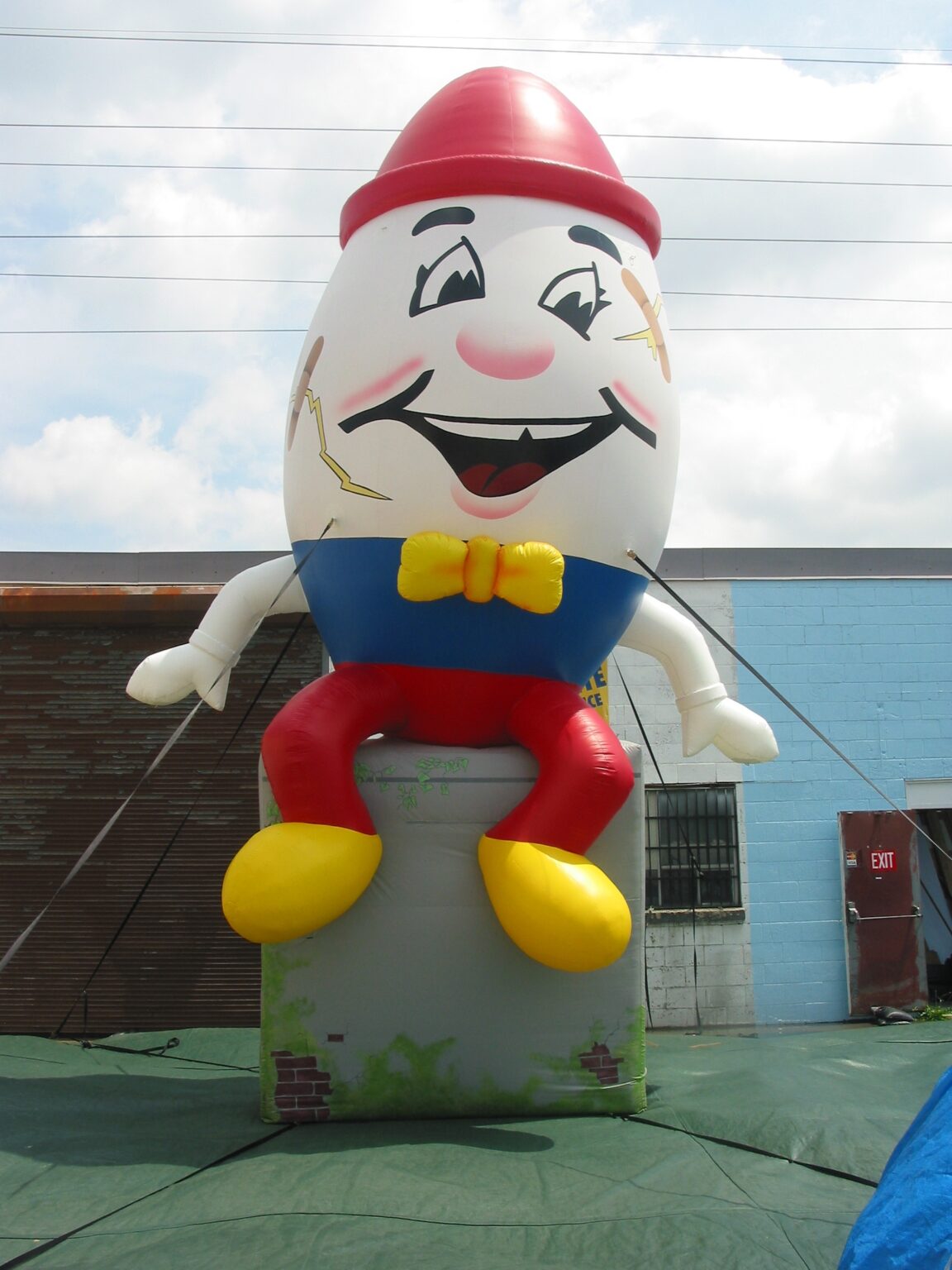Humpty Dumpty Parade Balloon (Cold Air), 25'
