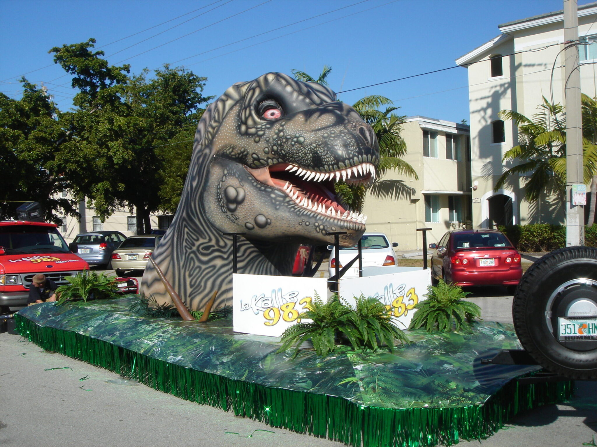 Dinosaur Parade Float (Lost World)