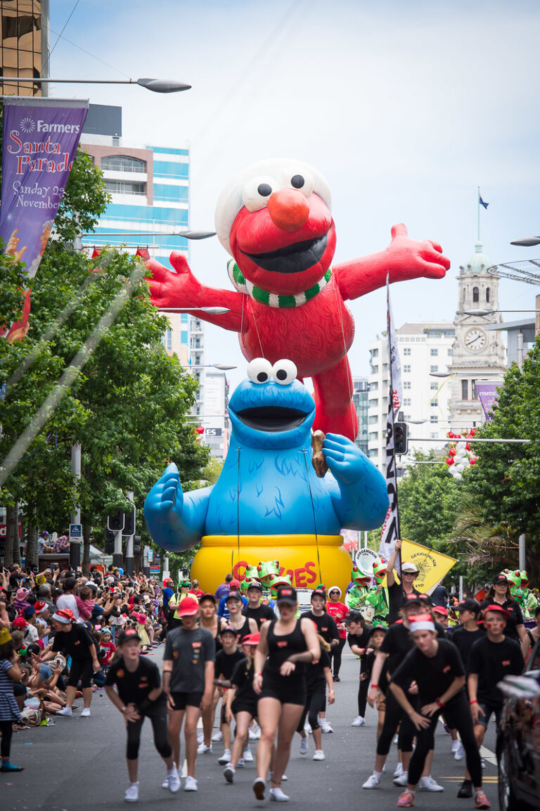 Cookie Monster Parade Balloon, 30' - Fabulous Inflatables