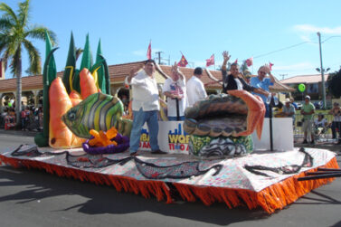 Rent Parade Floats - Fabulous Inflatables